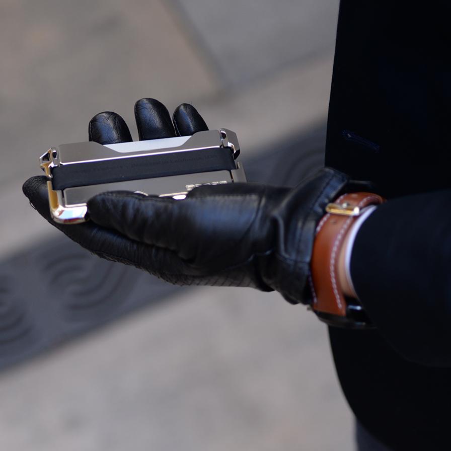 Dango D02 Dapper Wallet - Nickel Plated & Black | Gallantry