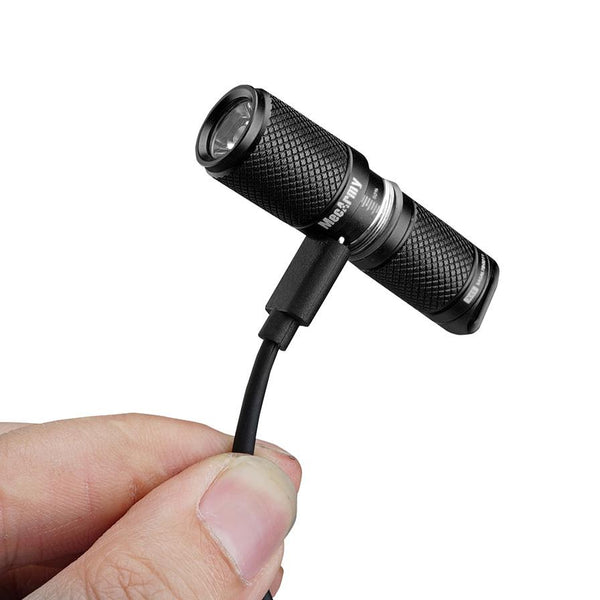 Mec Army IllumineX-4S Flashlight - Black | Gallantry