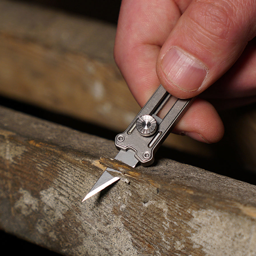EK12 Titanium Keychain Utility Knife | Gallantry