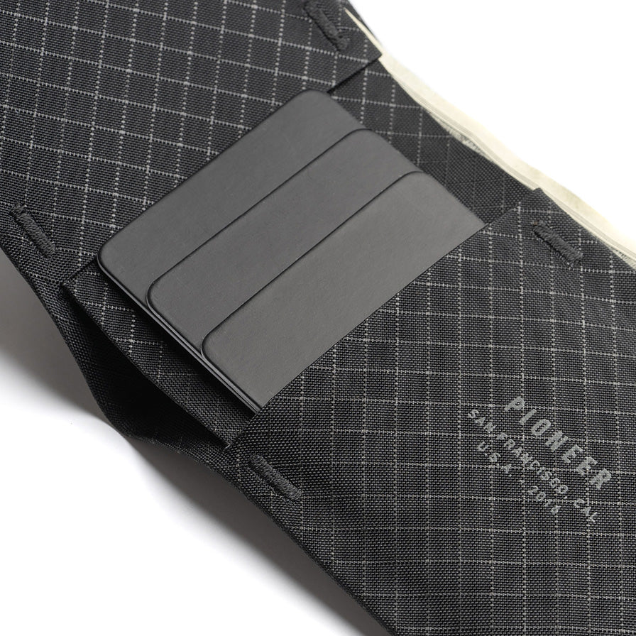 Flyfold 10XD Ripstop Bifold Wallet - Onyx | Gallantry