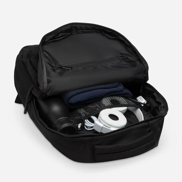 Ridge Classic Backpack - Waterproof Daypack - Black | Gallantry