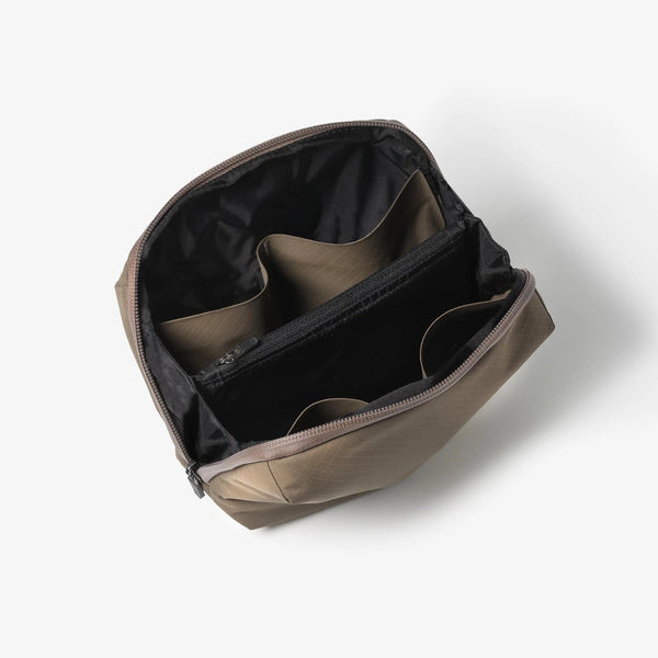 Pioneer Carry Global Pouch - Earth | Gallantry